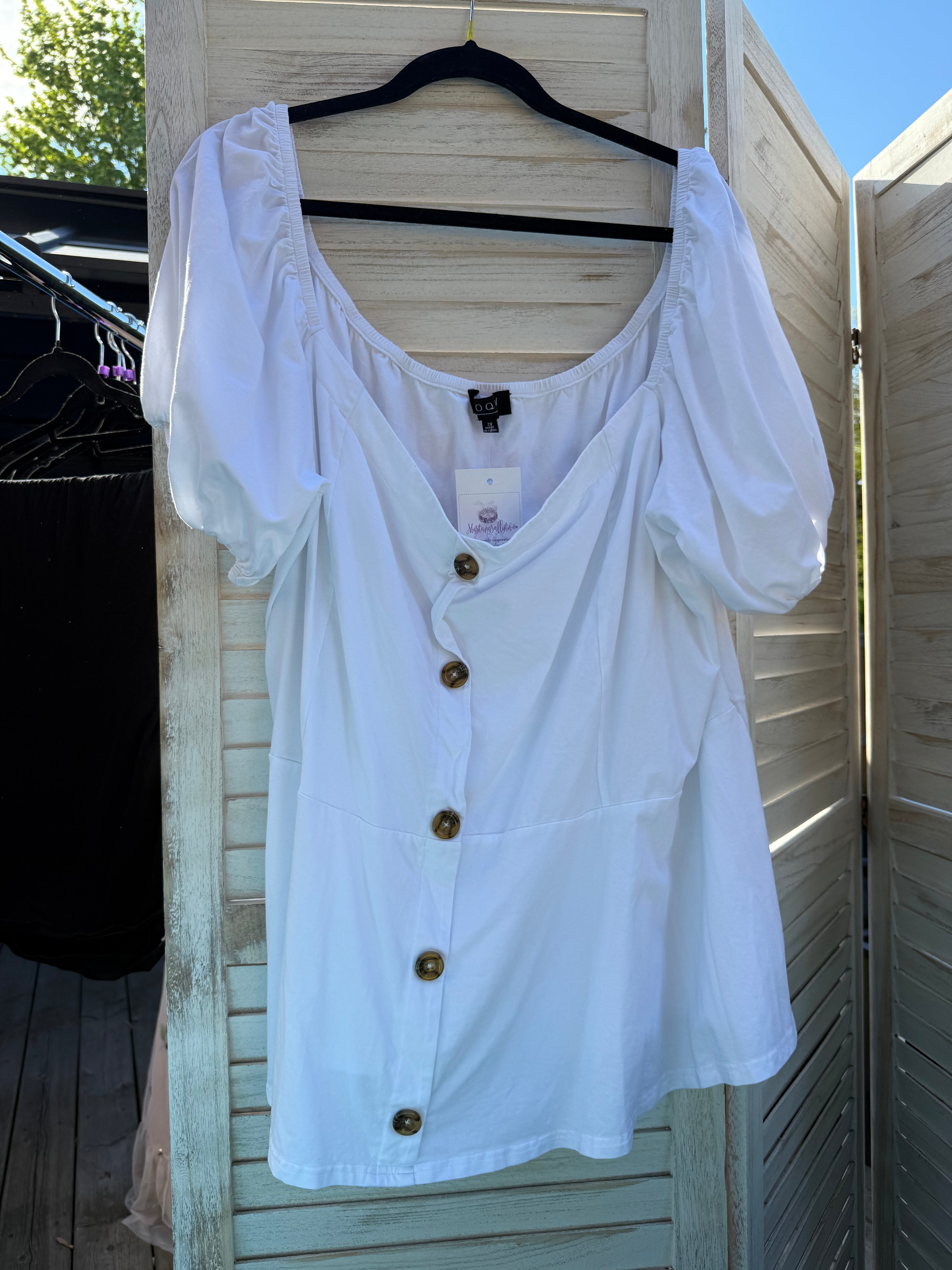ELLOQUII White Peplum Top – Mustang Sally Two’s Closet